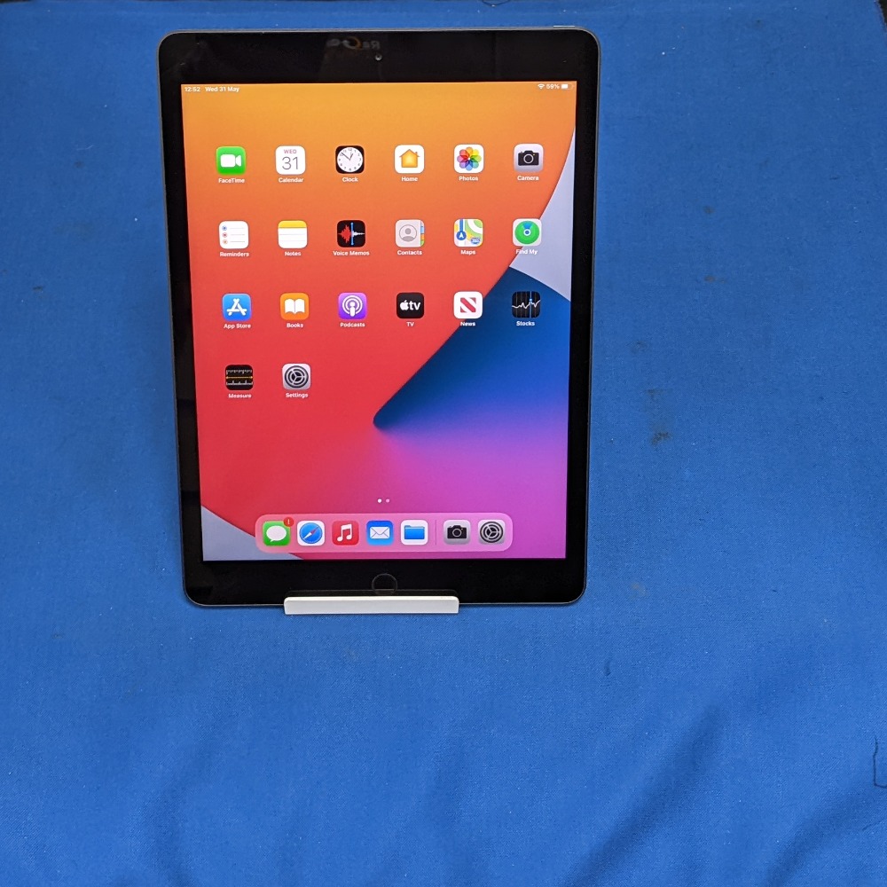 Pre-owned Apple iPad 8th Generation 32GB (2020) - Own4Less